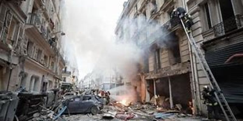 Paris : Une énorme explosion de gaz dans le Ve arrondissement ...